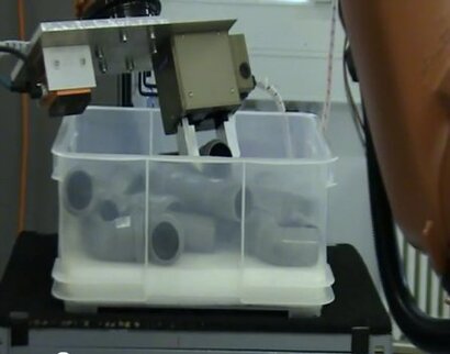 Bin Picking: Improvements of Vision Systems and Robotic End Effectors