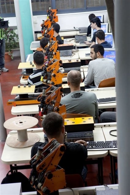 How to Pick a Robotics Degree Course: Which Specialism?