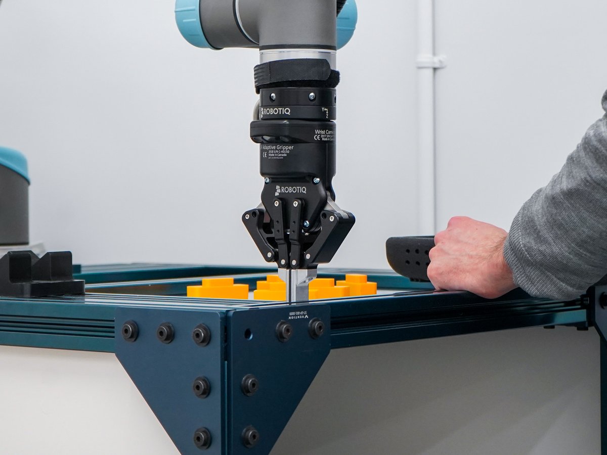 10 Solutions to Improve Robot Vision With Shiny Objects