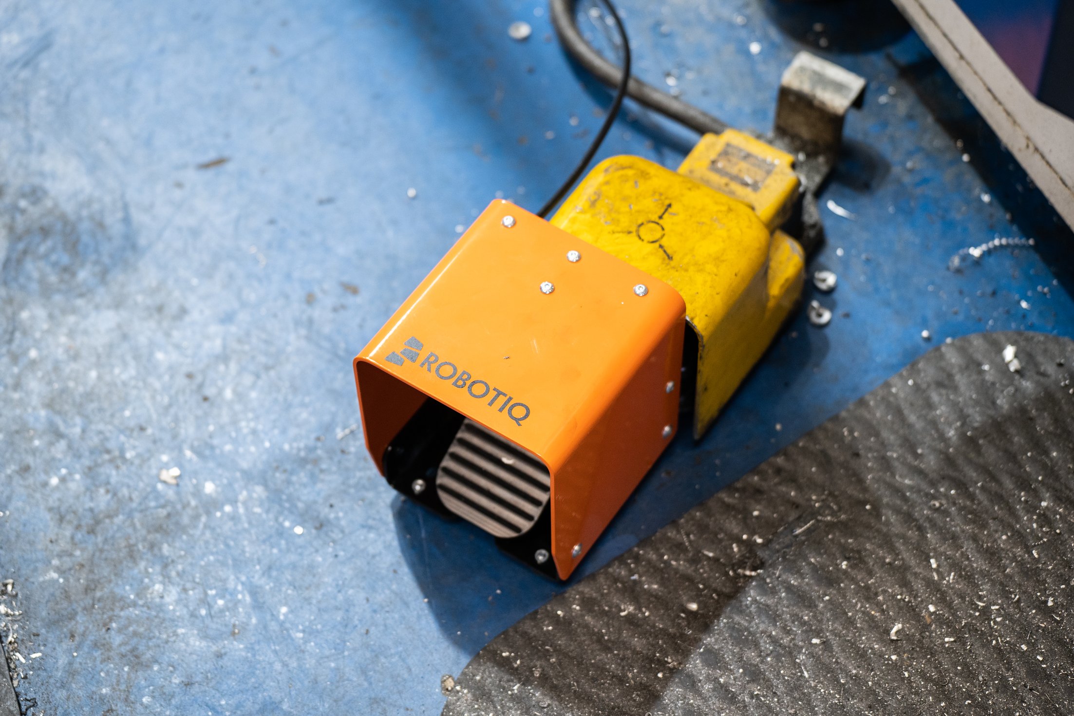 The Biggest Challenge for CNC Machine Tending with a Robot: Solved!