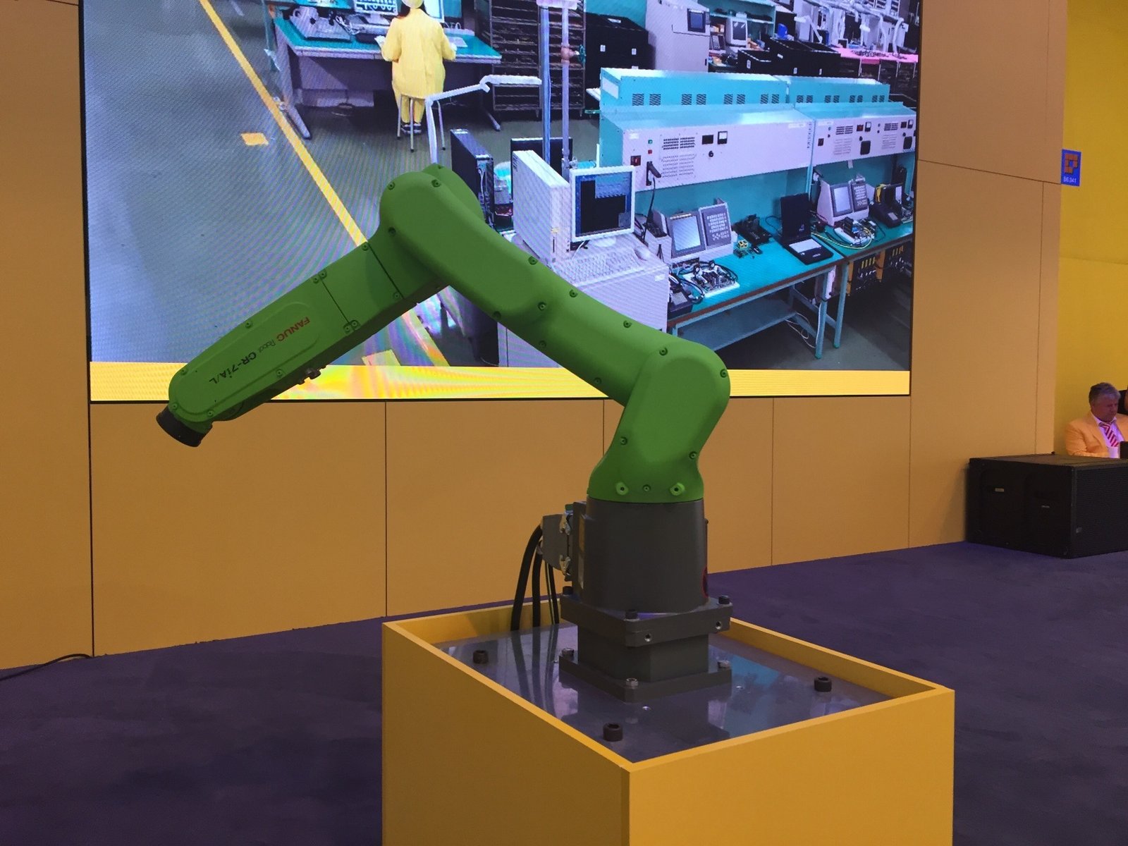 It's Easy Being Green for FANUC's New Cobot