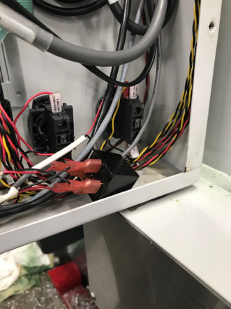 How to Connect Universal Robots to CNC Machines